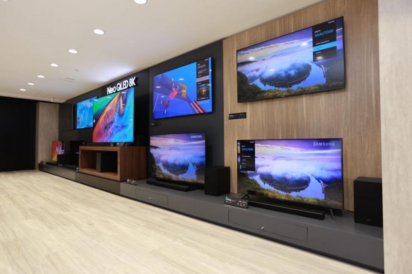 Two Pioneering Samsung Stores Open in Johannesburg – Samsung Newsroom ...